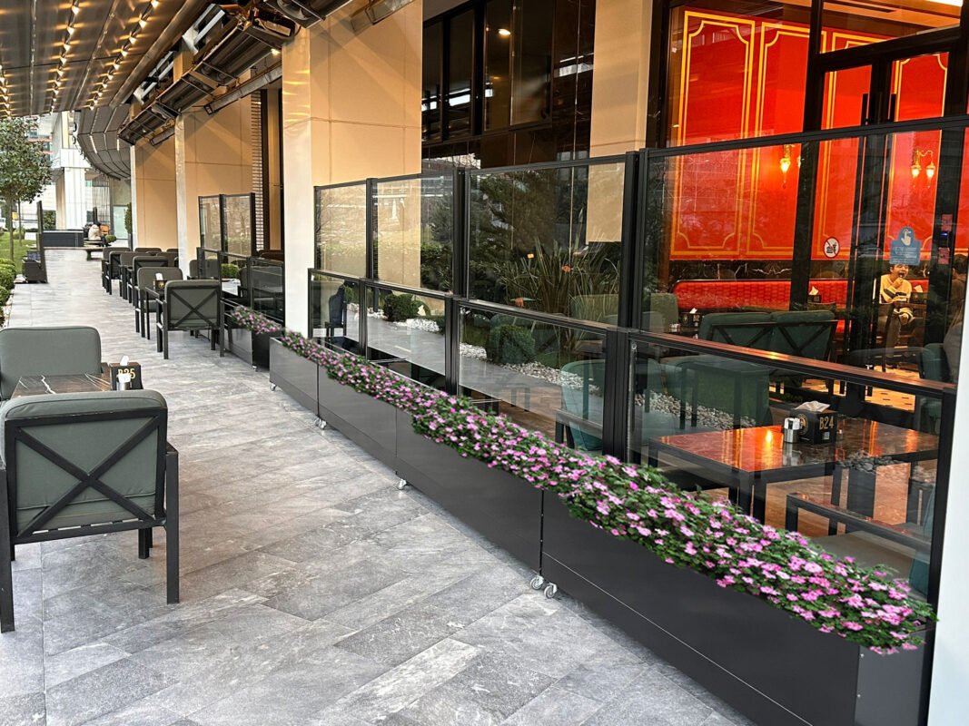 Home Main - Sliding Glass Windbreaker Systems UK